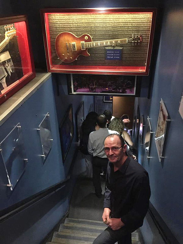 Les-Paul's-Iridium-Club - Wayne Jones AUDIO